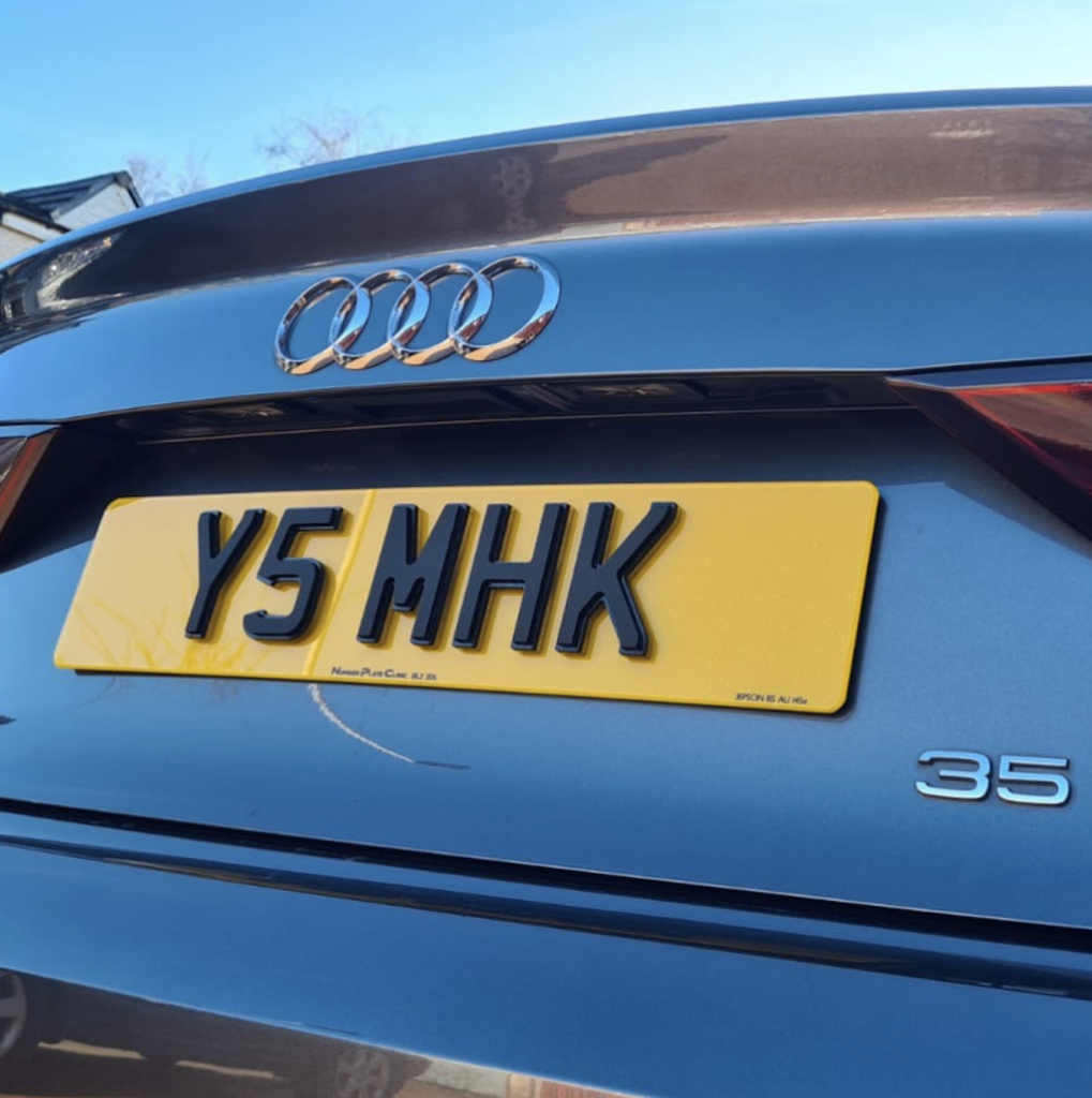 What Actually Makes a Number Plate “4D” | Number Plate Clinic