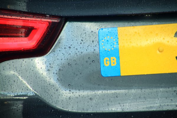 What to Do If Your Number Plate Falls Off in the UK
